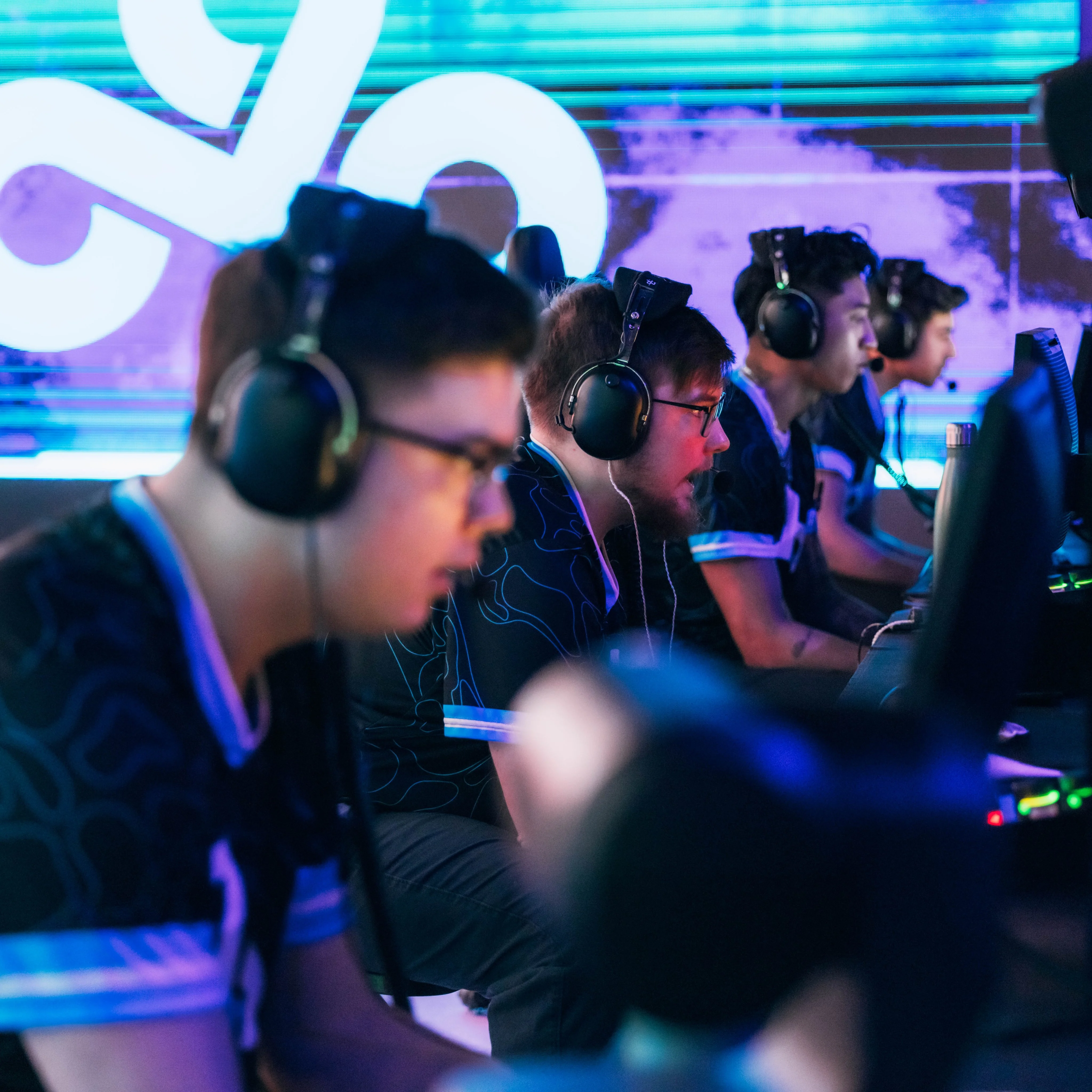 Sources: Cloud9 target OMiT's Craze | Call of Duty League News ...